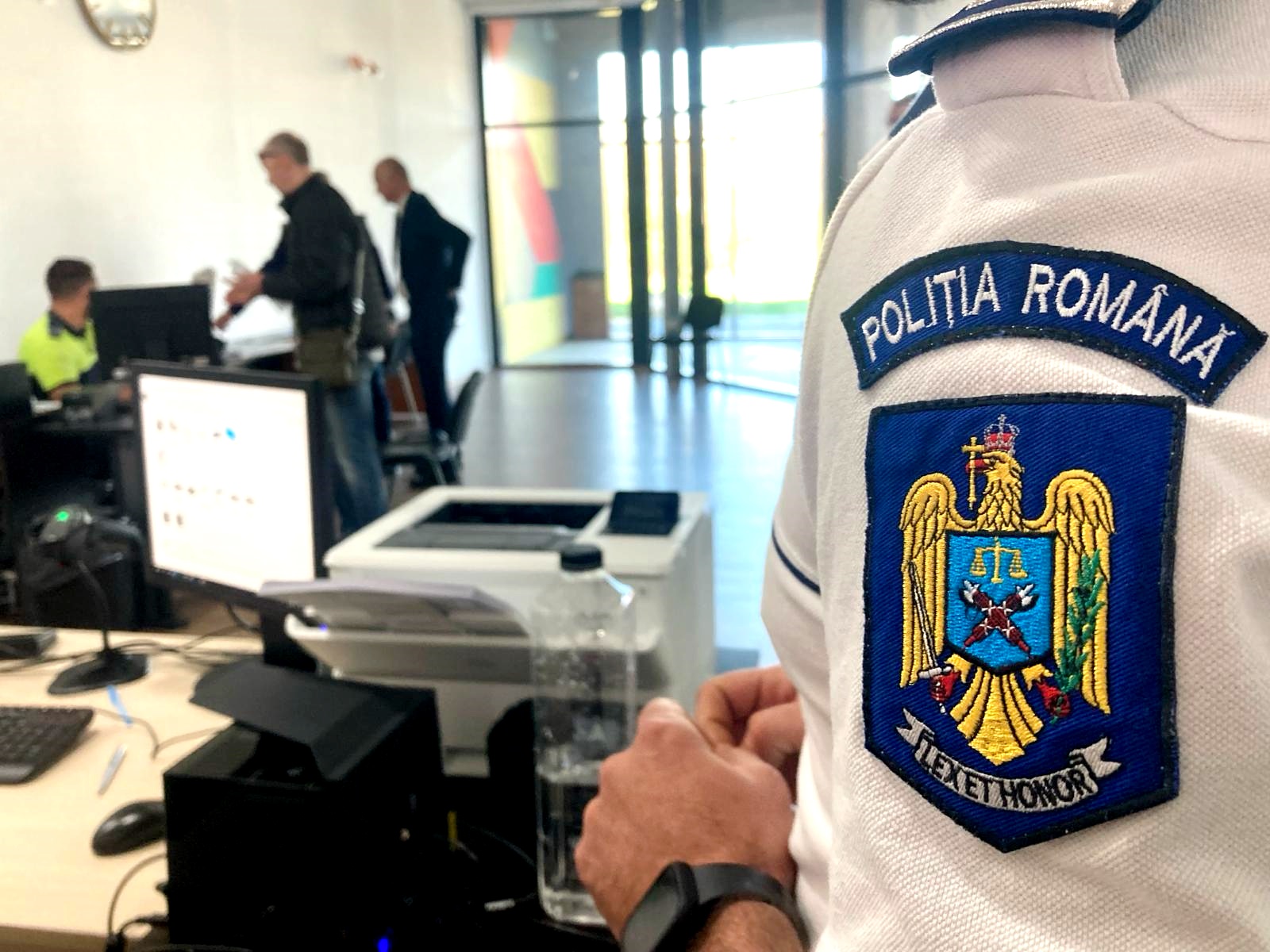 Programarea online la punctul de lucru pentru Permise și Înmatriculări ...